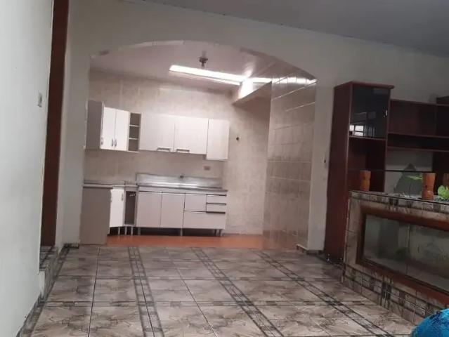 Casa / Sobrado para Venda em Curitiba/PR Pinheirinho 5 Quartos
