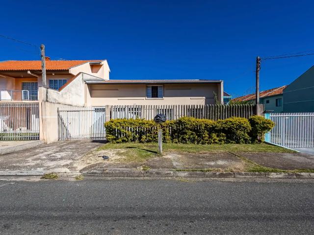 Casa / Sobrado para Venda em Curitiba/PR Pinheirinho 5 Quartos