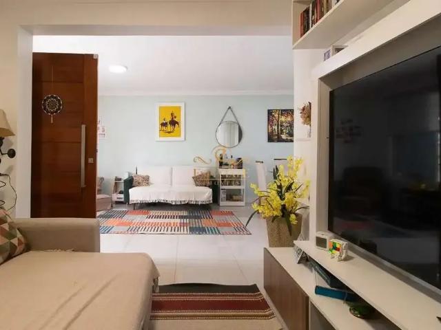 Casa / Sobrado para Venda em Curitiba/PR Portão 4 Quartos