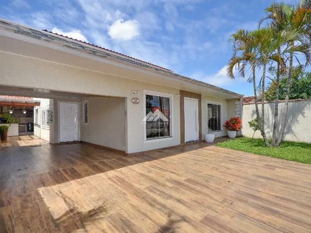 Casa / Sobrado para Venda em Curitiba/PR Portão 4 Quartos