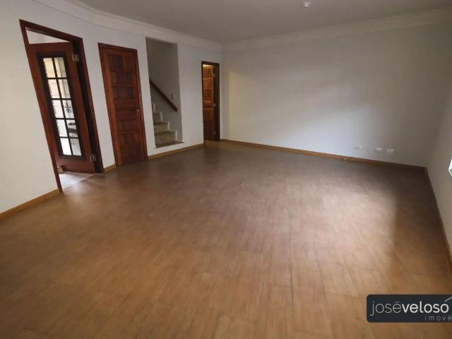 Casa / Sobrado para Venda em Curitiba/PR Portão 4 Quartos