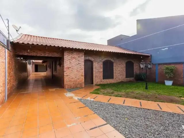 Casa / Sobrado para Venda em Curitiba/PR Portão 4 Quartos