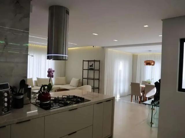 Casa / Sobrado para Venda em Curitiba/PR Portão 4 Quartos