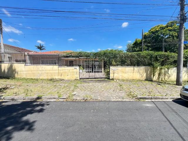 Casa / Sobrado para Venda em Curitiba/PR Portão 4 Quartos