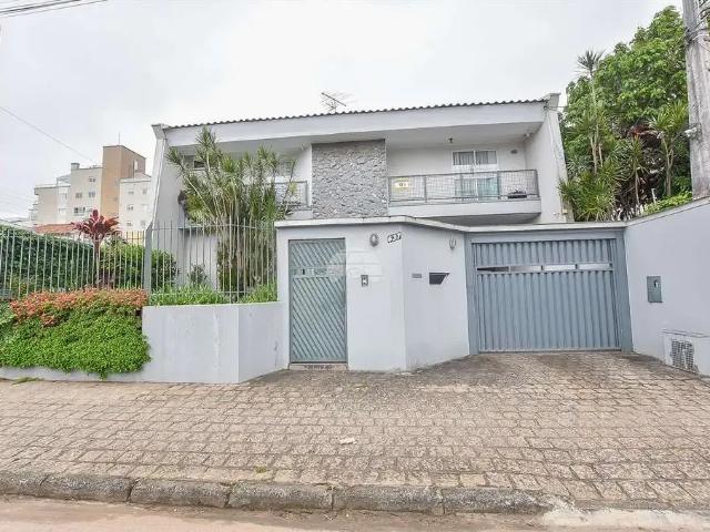 Casa / Sobrado para Venda em Curitiba/PR Portão 4 Quartos