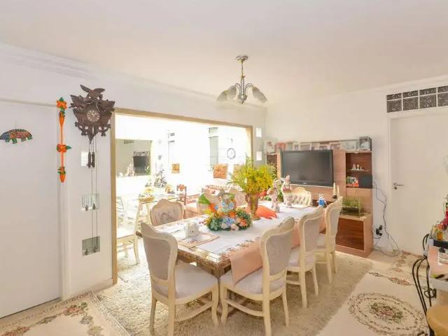 Casa / Sobrado para Venda em Curitiba/PR Portão 4 Quartos