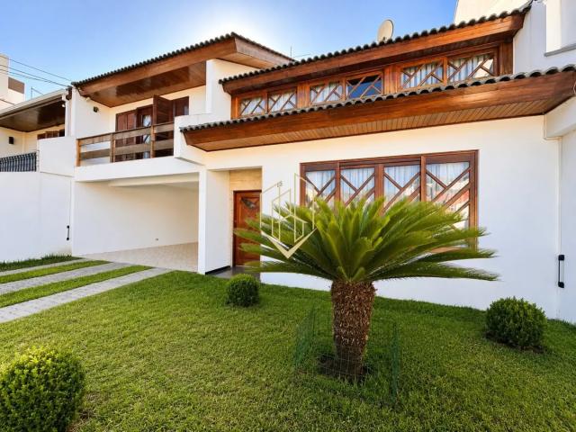 Casa / Sobrado para Venda em Curitiba/PR Portão 3 Quartos