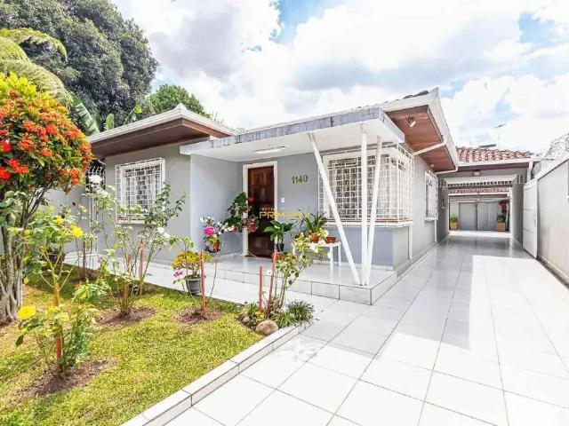 Casa / Sobrado para Venda em Curitiba/PR Portão 3 Quartos