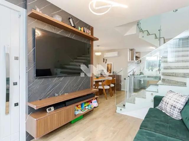 Casa / Sobrado para Venda em Curitiba/PR Portão 3 Quartos