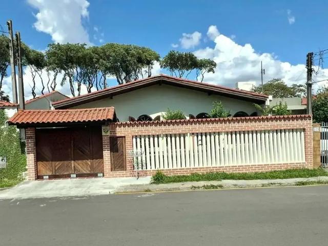 Casa / Sobrado para Venda em Curitiba/PR Portão 3 Quartos