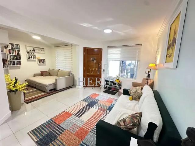 Casa / Sobrado para Venda em Curitiba/PR Portão 3 Quartos