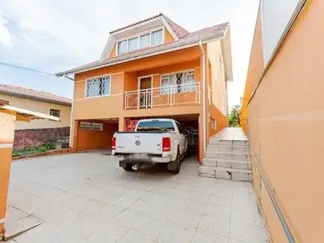 Casa / Sobrado para Venda em Curitiba/PR Portão 3 Quartos