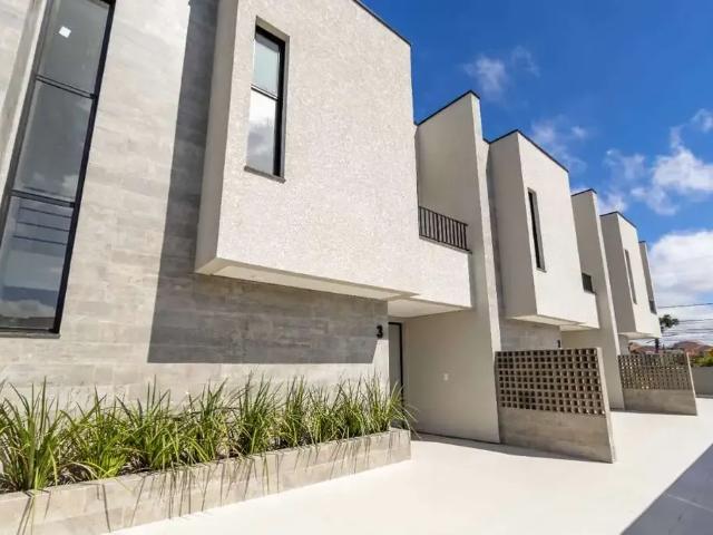 Casa / Sobrado para Venda em Curitiba/PR São Braz 3 Quartos