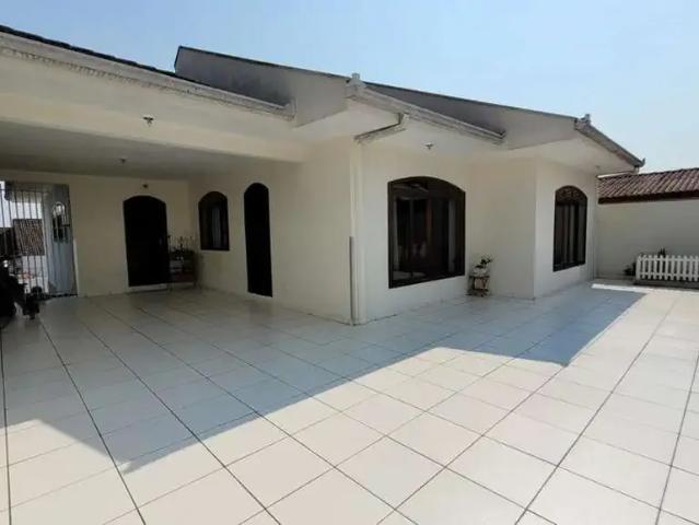 Casa / Sobrado para Venda em Curitiba/PR São Braz 4 Quartos