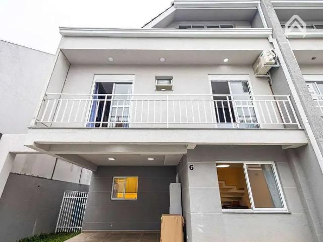 Casa / Sobrado para Venda em Curitiba/PR São João 3 Quartos