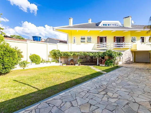 Casa / Sobrado para Venda em Curitiba/PR São Lourenço 4 Quartos