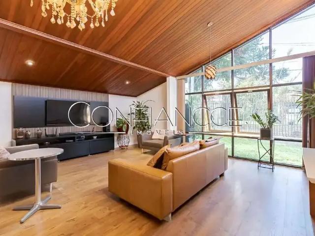 Casa / Sobrado para Venda em Curitiba/PR São Lourenço 4 Quartos