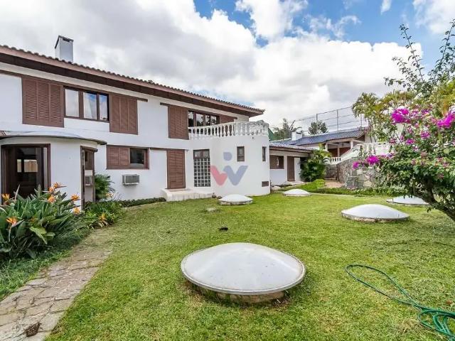 Casa / Sobrado para Venda em Curitiba/PR São Lourenço 5 Quartos