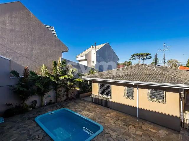 Casa / Sobrado para Venda em Curitiba/PR Santa Cândida 3 Quartos