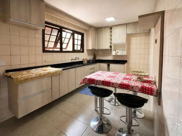 Casa / Sobrado para Venda em Curitiba/PR Santa Cândida 3 Quartos