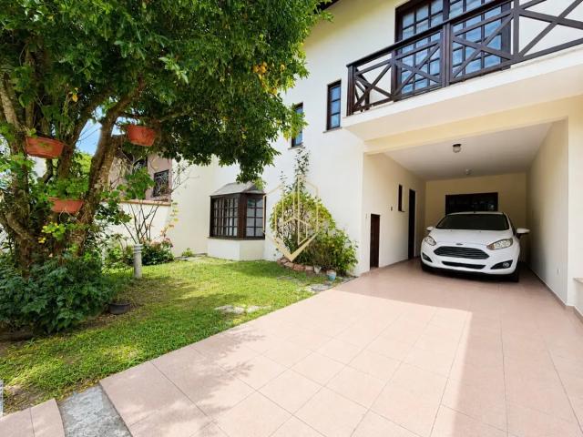 Casa / Sobrado para Venda em Curitiba/PR Santa Felicidade 3 Quartos