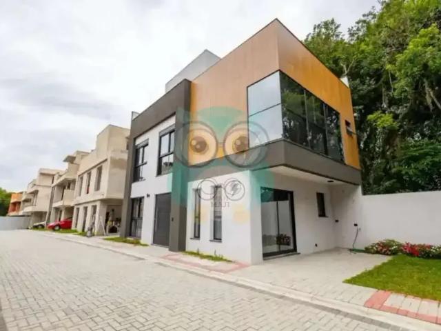 Casa / Sobrado para Venda em Curitiba/PR Santa Felicidade 3 Quartos