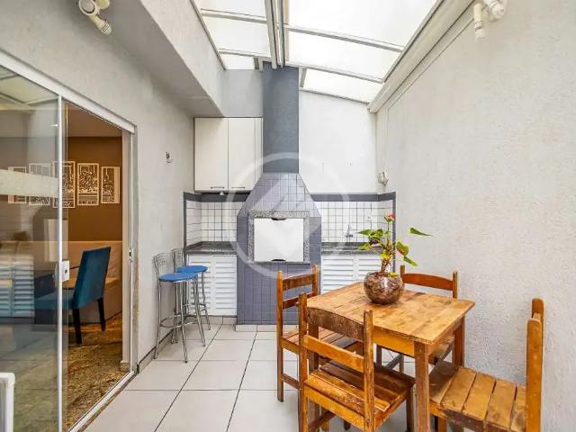 Casa / Sobrado para Venda em Curitiba/PR Santa Felicidade 3 Quartos
