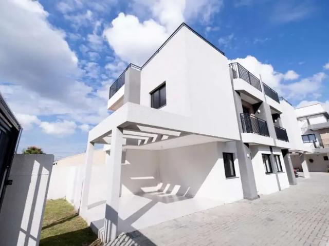 Casa / Sobrado para Venda em Curitiba/PR Santa Felicidade 3 Quartos