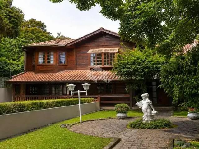 Casa / Sobrado para Venda em Curitiba/PR Santa Felicidade 4 Quartos