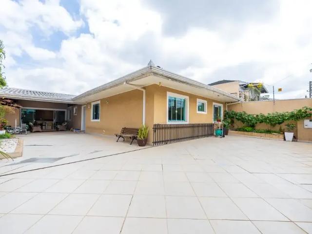 Casa / Sobrado para Venda em Curitiba/PR Santa Quitéria 3 Quartos