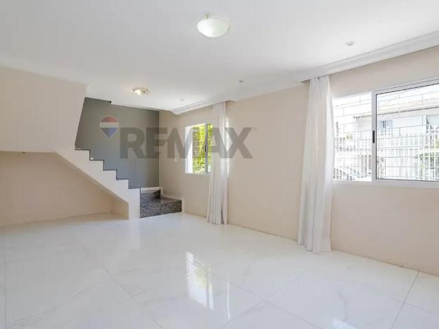 Casa / Sobrado para Venda em Curitiba/PR Santa Quitéria 4 Quartos