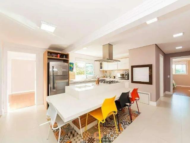 Casa / Sobrado para Venda em Curitiba/PR Santa Quitéria 5 Quartos