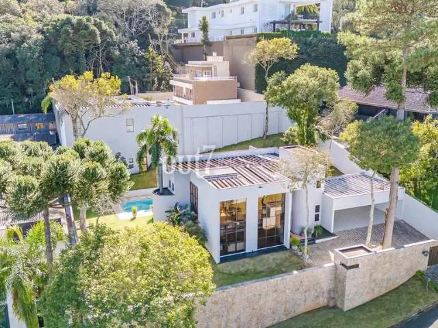 Casa / Sobrado para Venda em Curitiba/PR Santo Inácio 4 Quartos