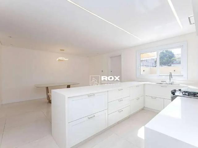 Casa / Sobrado para Venda em Curitiba/PR Santo Inácio 3 Quartos