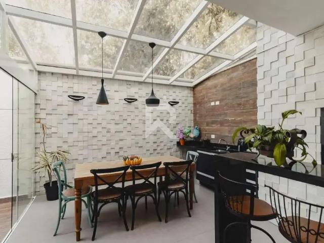 Casa / Sobrado para Venda em Curitiba/PR Santo Inácio 3 Quartos