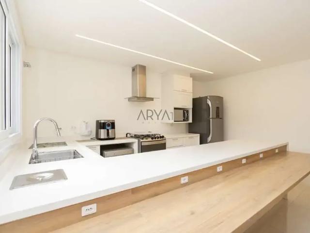 Casa / Sobrado para Venda em Curitiba/PR Santo Inácio 3 Quartos