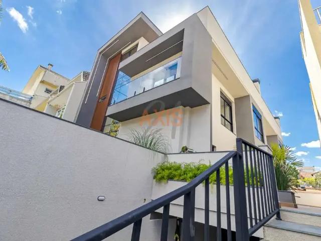 Casa / Sobrado para Venda em Curitiba/PR Santo Inácio 3 Quartos