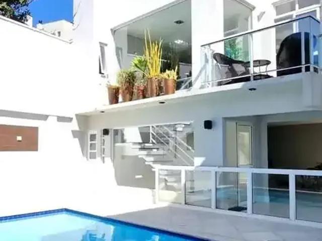 Casa / Sobrado para Venda em Curitiba/PR Seminário 4 Quartos