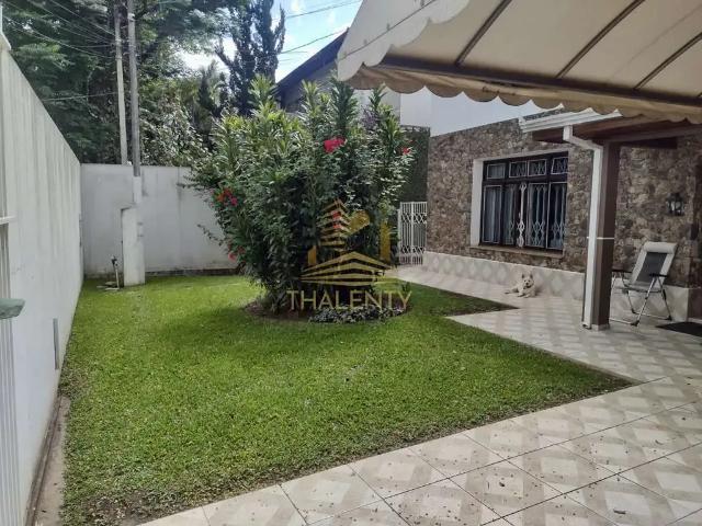 Casa / Sobrado para Venda em Curitiba/PR Seminário 4 Quartos