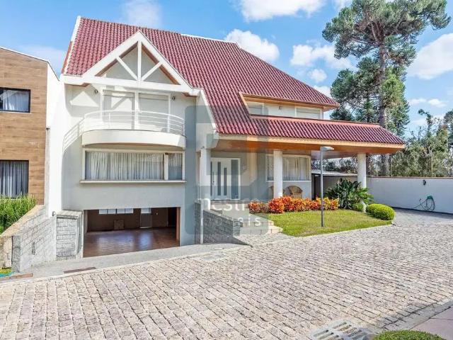Casa / Sobrado para Venda em Curitiba/PR Seminário 5 Quartos