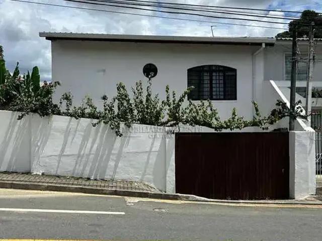 Casa / Sobrado para Venda em Curitiba/PR Seminário 3 Quartos