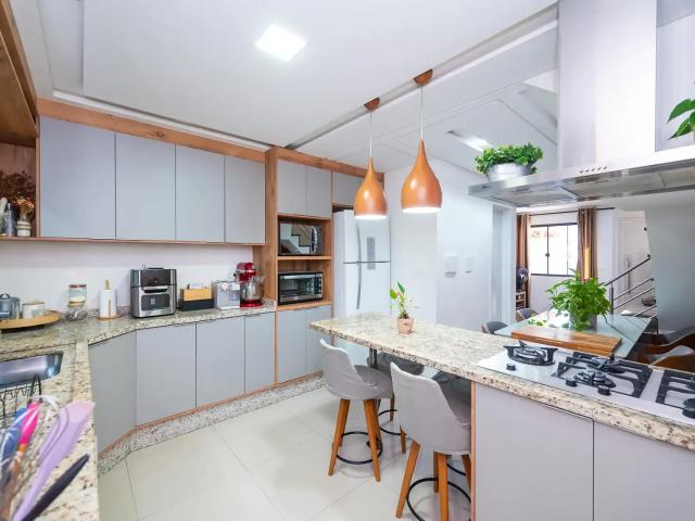 Casa / Sobrado para Venda em Curitiba/PR Sítio Cercado 3 Quartos