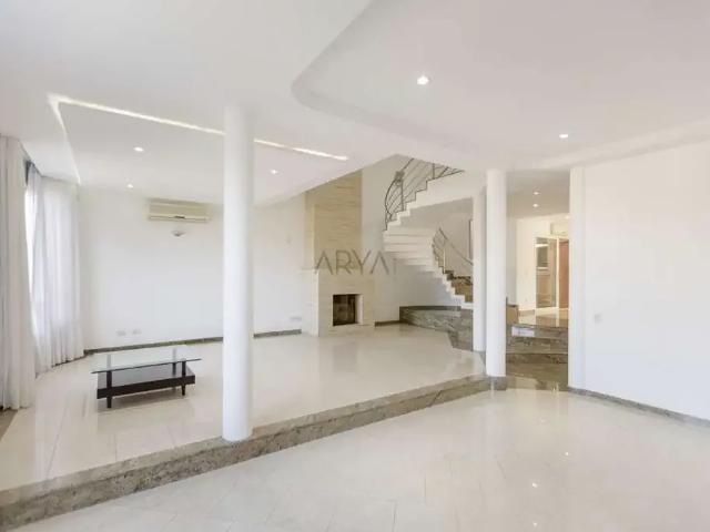 Casa / Sobrado para Venda em Curitiba/PR Tarumã 2 Quartos