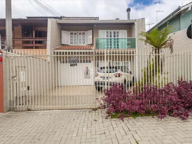 Casa / Sobrado para Venda em Curitiba/PR Tarumã 3 Quartos
