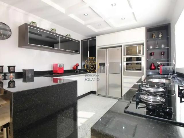 Casa / Sobrado para Venda em Curitiba/PR Tarumã 3 Quartos