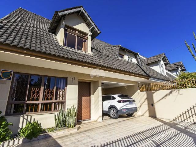 Casa / Sobrado para Venda em Curitiba/PR Tarumã 3 Quartos