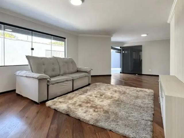Casa / Sobrado para Venda em Curitiba/PR Tarumã 3 Quartos