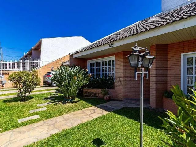 Casa / Sobrado para Venda em Curitiba/PR Tarumã 4 Quartos