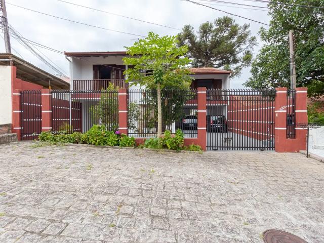 Casa / Sobrado para Venda em Curitiba/PR Tingui 4 Quartos
