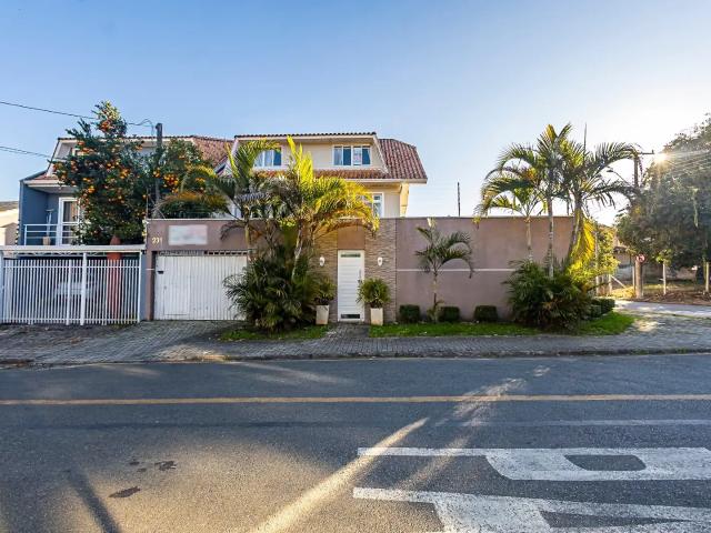 Casa / Sobrado para Venda em Curitiba/PR Tingui 4 Quartos